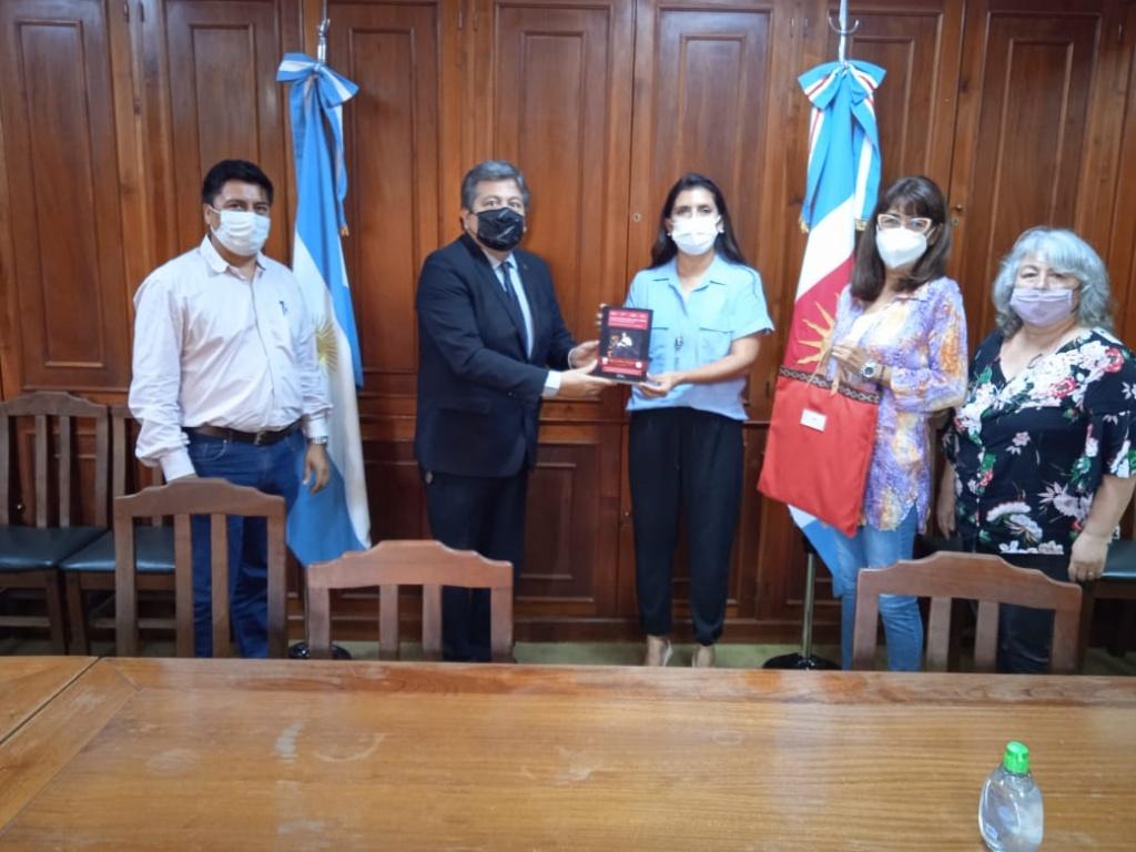La diputada nacional Nilda Moyano visitó la UNSE para trabajar en ...
