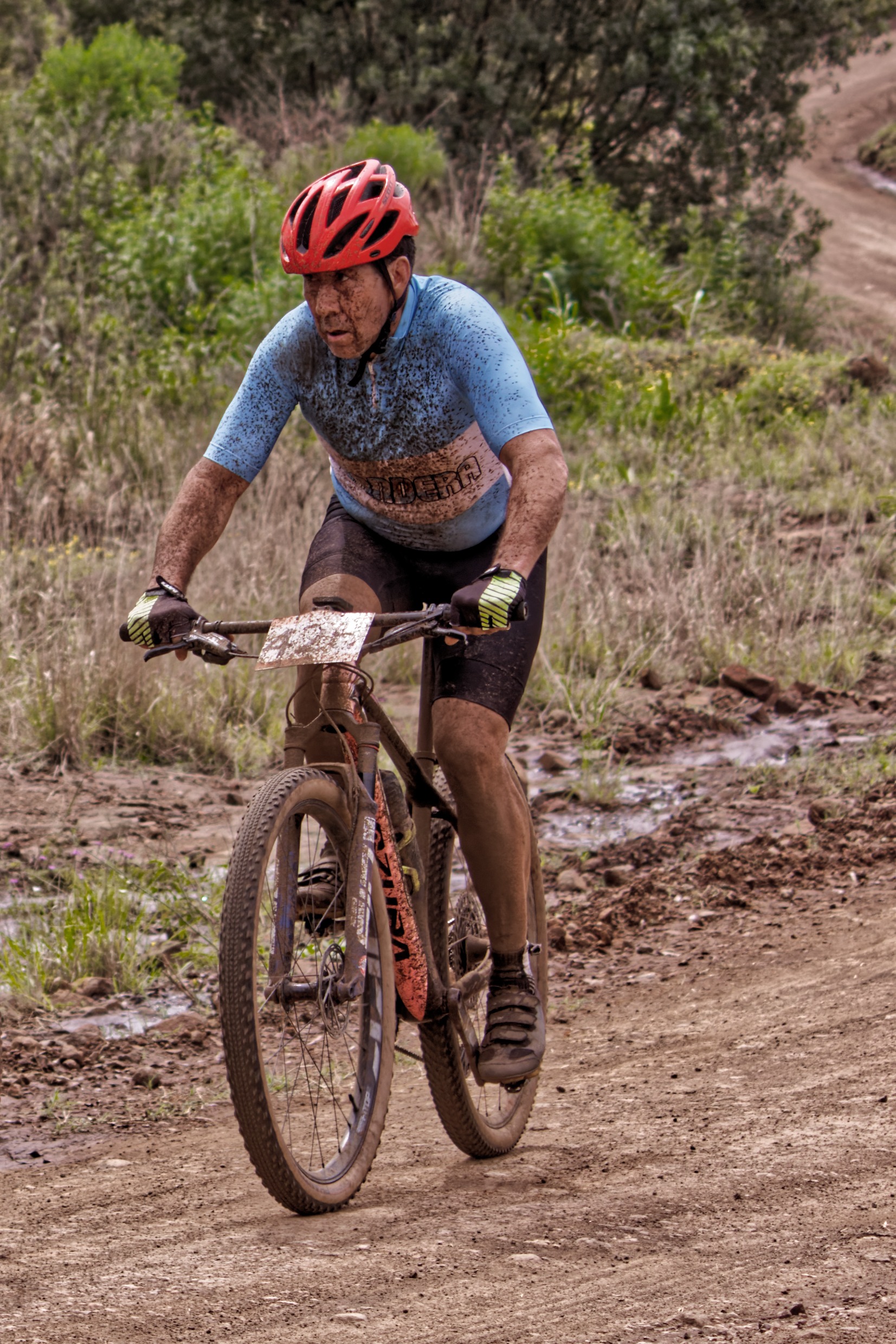 Raúl Suarez, un ejemplo de perseverancia y sacrificio: logra su primer título nacional en el ...