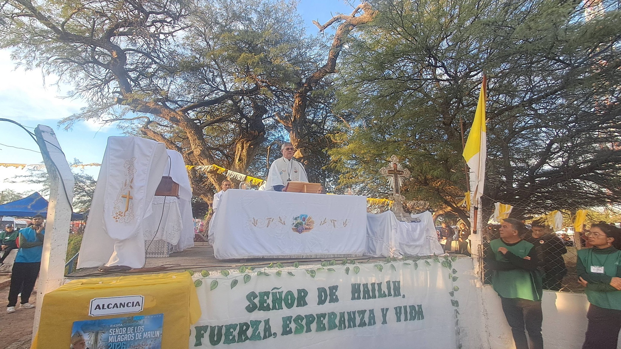 Multitudinaria muestra de fe: peregrinos colman Mailín en honor al ...
